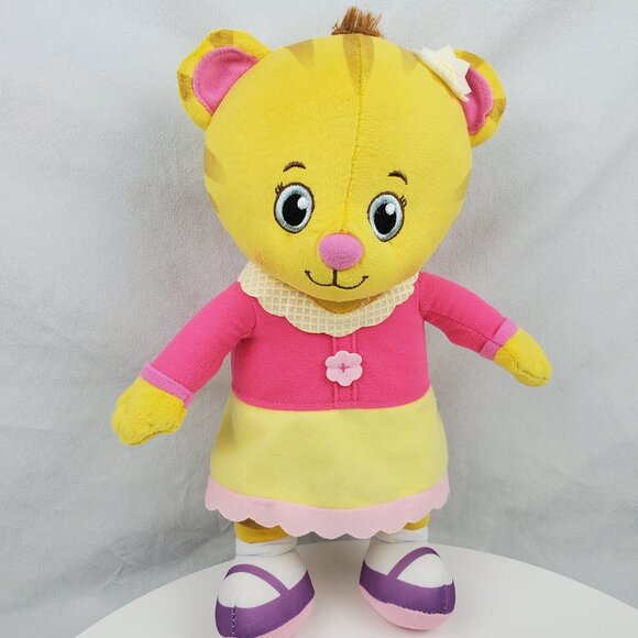 Toys | Daniel Tigers Neighborhood Talking Baby Margaret 12 Plush Fred ...